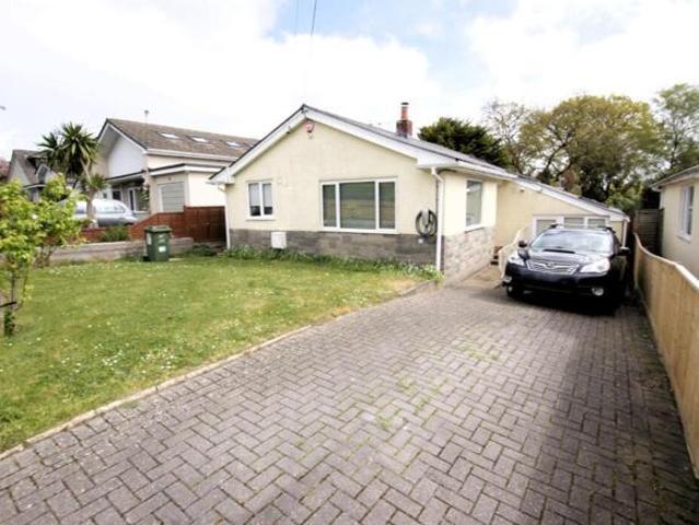 4 Bedroom Bungalow Broadstone Poole LS102023811