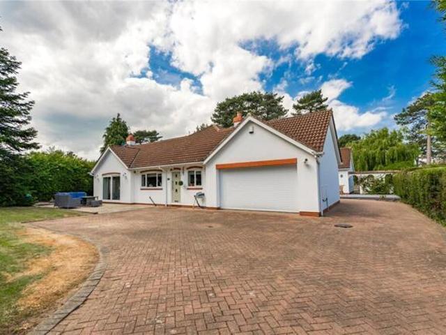 4 Bedroom Bungalow Grimsby Lincolnshire 99773674