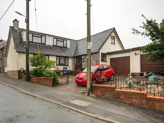 4 Bedroom Bungalow Gwynedd Gwynedd 101675695