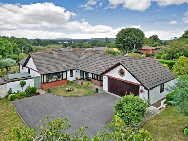 4 Bedroom Bungalow Devon Devon LS100224215