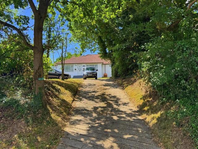 4 Bedroom Bungalow East Sussex East Sussex 98765682