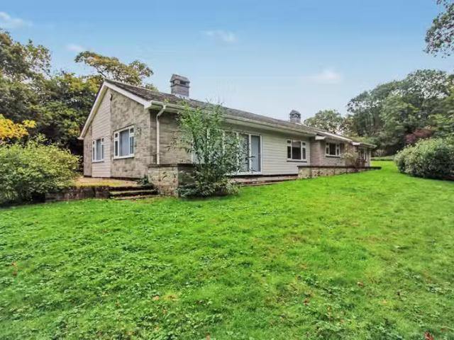 4 bedroom bungalow for rent in Colam Lane, Little Baddow, Chel.
