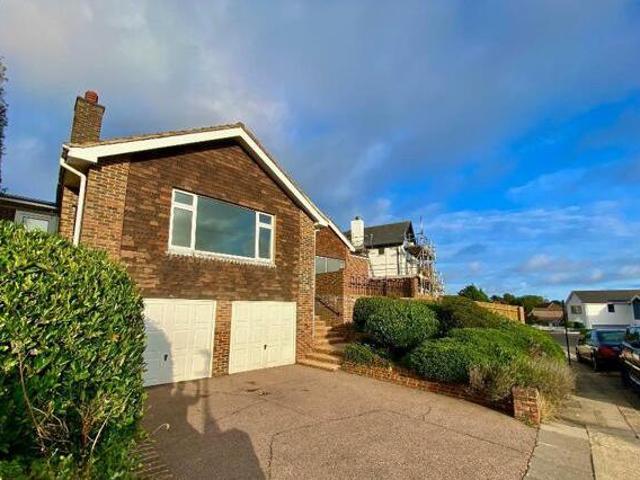 4 Bedroom Bungalow For Rent In Hove