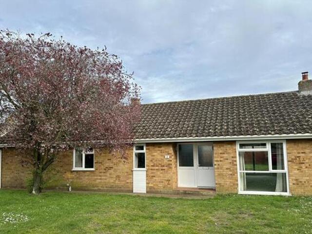 4 Bedroom Bungalow For Rent In Holywell Row