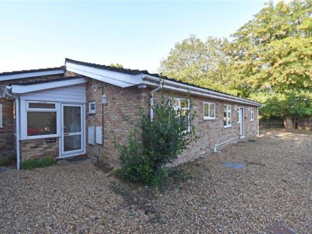 4 bedroom bungalow for rent in High Street, Fen Ditton, Cambridge, CB5