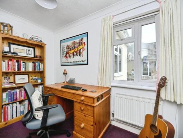 4 bedroom bungalow for rent in Oaklands Avenue, Saltdean BN2 8PB, BN2