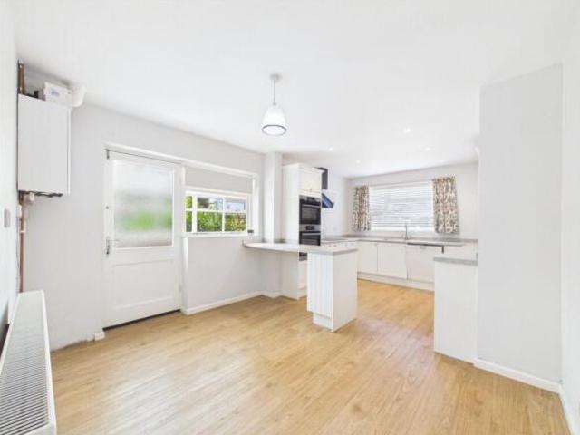 4 bedroom bungalow for rent in Redcliffe Street, Worcester, Worcestershire, WR3