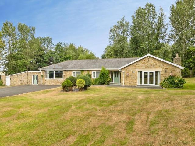 4 bedroom bungalow for sale