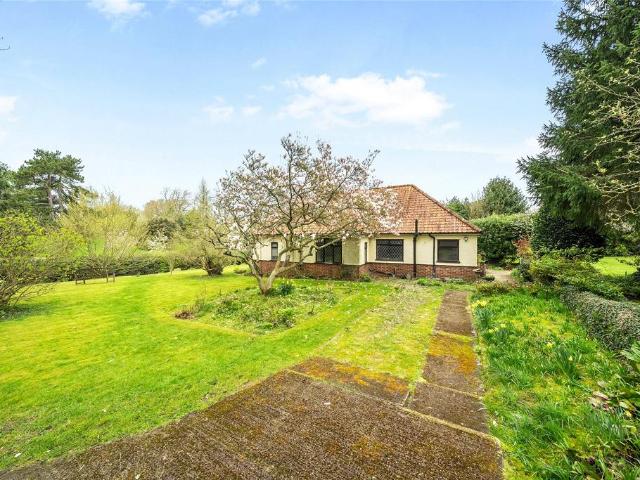 4 bedroom bungalow for sale
