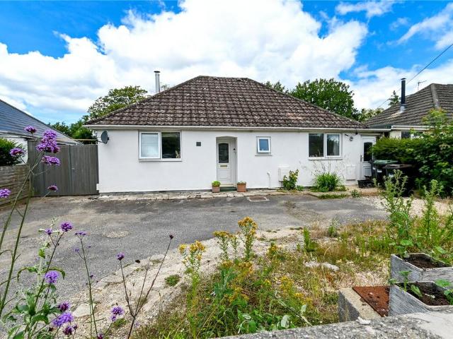 4 bedroom bungalow for sale