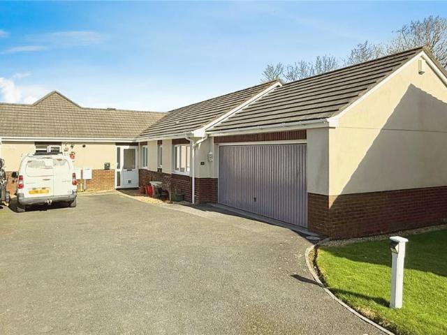 4 bedroom bungalow for sale