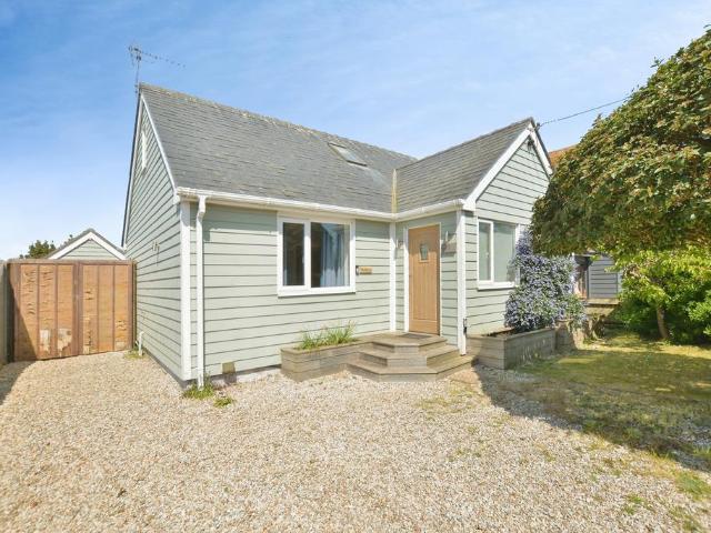 4 bedroom bungalow for sale