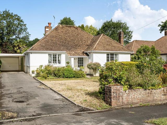 4 bedroom bungalow for sale