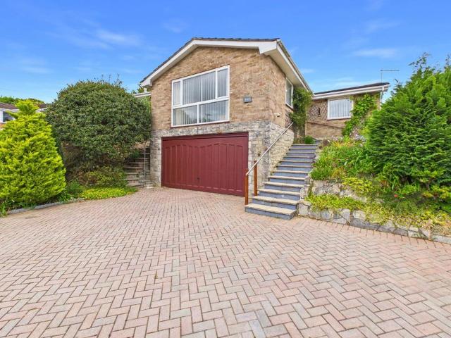 4 bedroom bungalow for sale