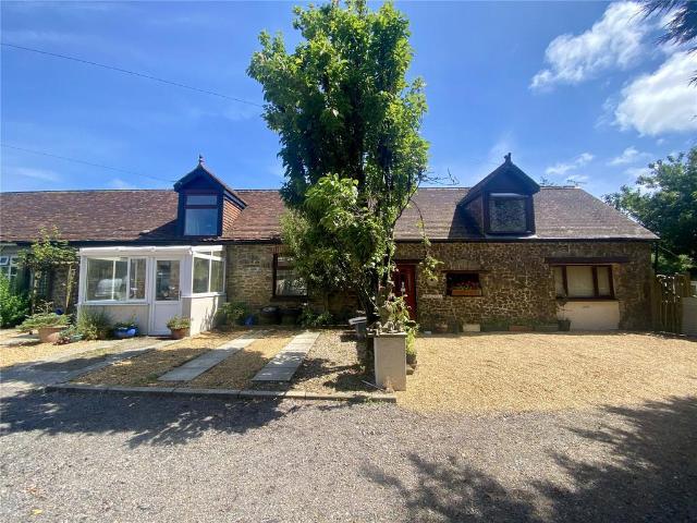 4 bedroom bungalow for sale