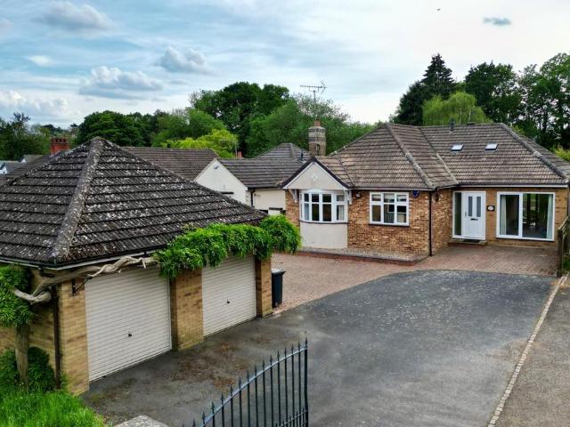 4 bedroom bungalow for sale