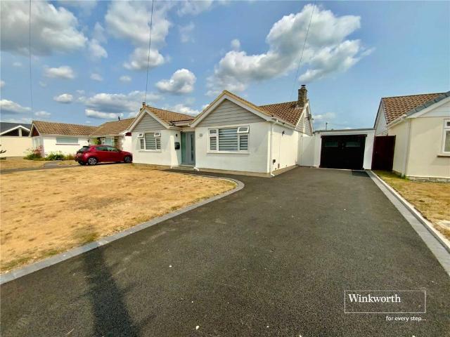 4 bedroom bungalow for sale