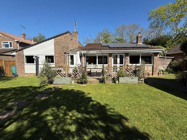 4 bedroom bungalow for sale
