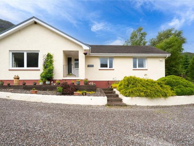 4 bedroom bungalow for sale