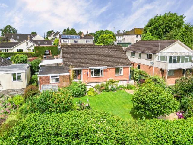4 bedroom bungalow for sale