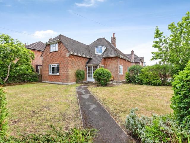 4 bedroom bungalow for sale