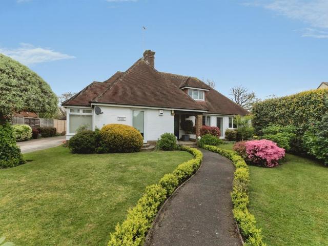 4 bedroom bungalow for sale