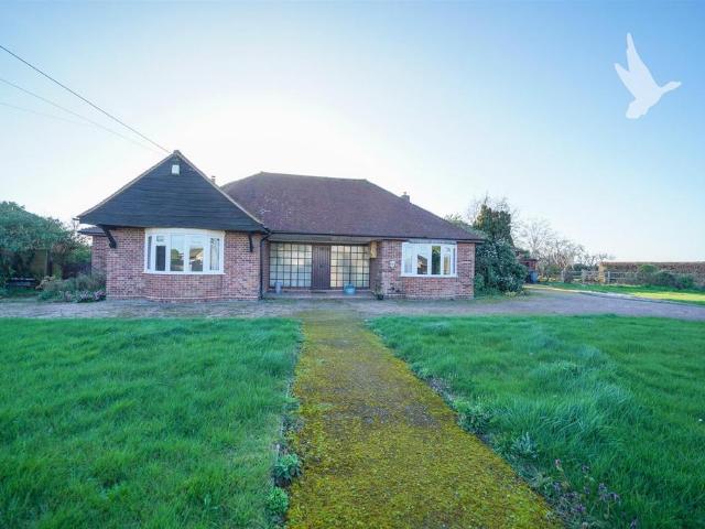 4 bedroom bungalow for sale
