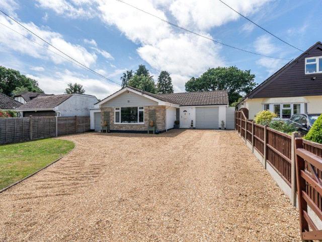 4 bedroom bungalow for sale
