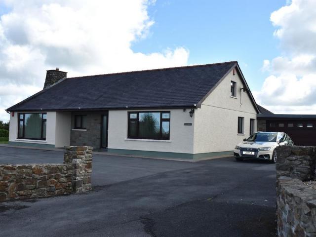 4 bedroom bungalow for sale
