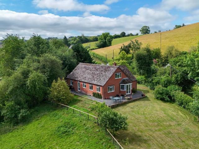 4 bedroom bungalow for sale