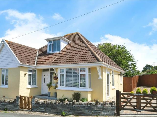 4 bedroom bungalow for sale