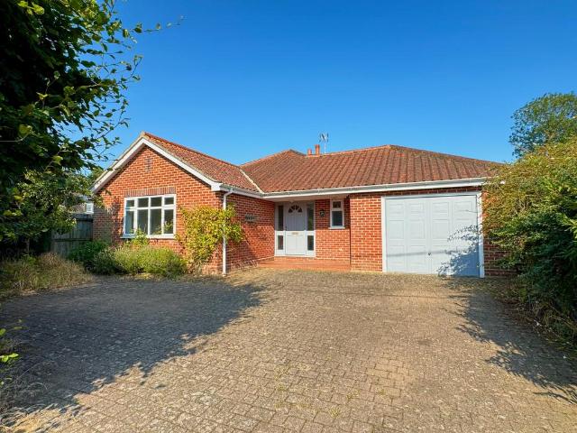 4 bedroom bungalow for sale