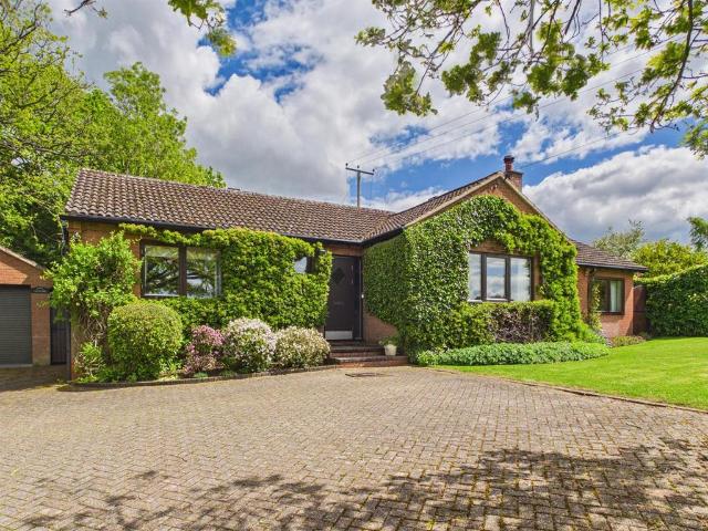 4 bedroom bungalow for sale