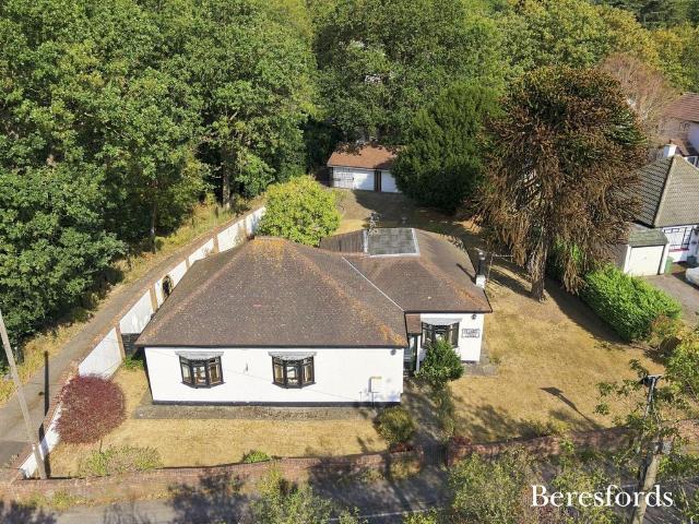 4 bedroom bungalow for sale