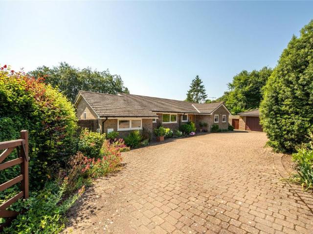 4 bedroom bungalow for sale