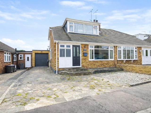 4 bedroom bungalow for sale