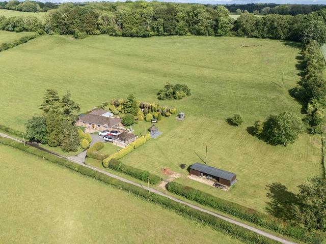 4 bedroom bungalow for sale