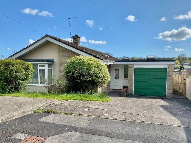 4 bedroom bungalow for sale