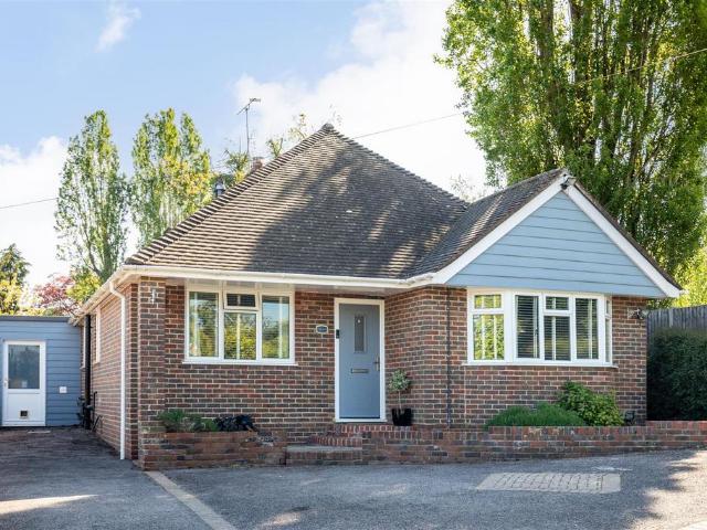 4 bedroom bungalow for sale