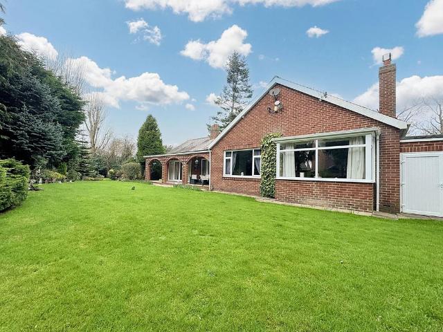 4 bedroom bungalow for sale