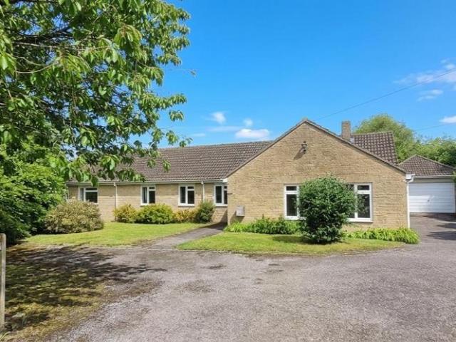 4 bedroom bungalow for sale