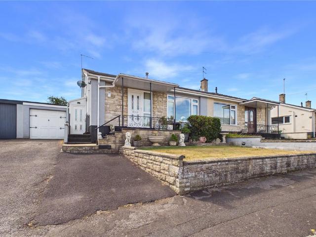 4 bedroom bungalow for sale