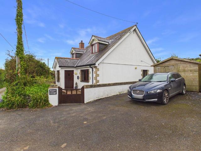 4 bedroom bungalow for sale