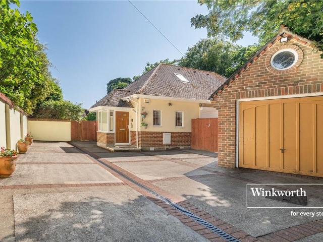 4 bedroom bungalow for sale
