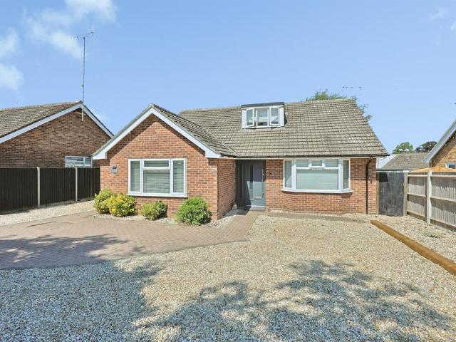4 bedroom bungalow for sale
