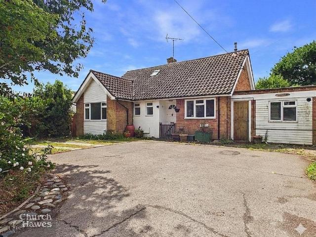 4 bedroom bungalow for sale
