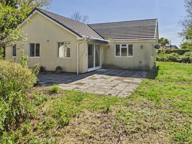 4 bedroom bungalow for sale