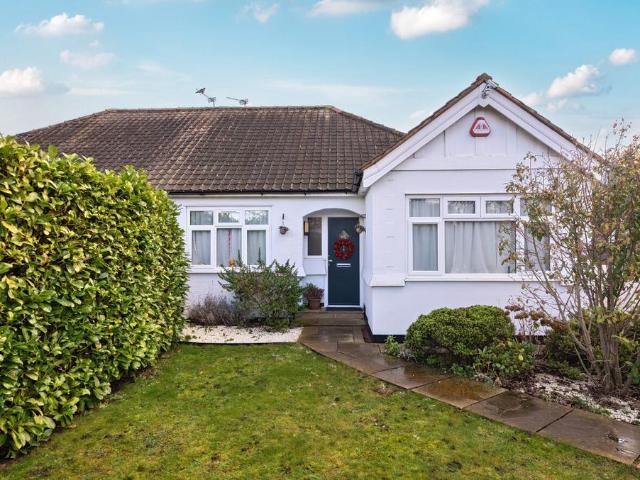 4 bedroom bungalow for sale