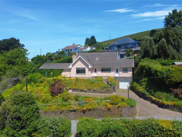 4 bedroom bungalow for sale