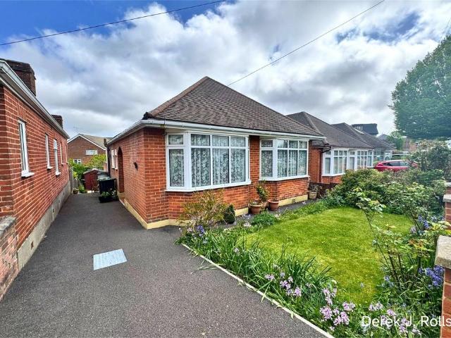 4 bedroom bungalow for sale